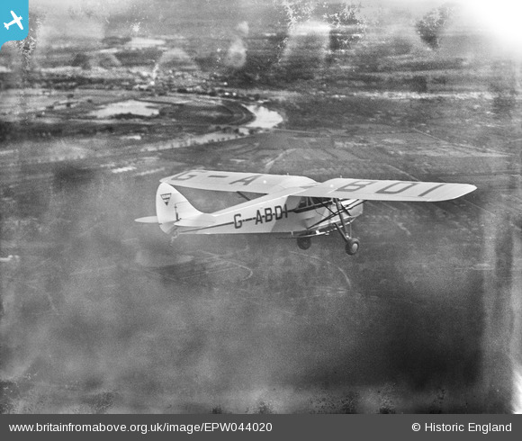 EPW044020 ENGLAND (1934) [Unlocated]. A DH 80A Puss Moth (G-ABDI) owned by Germ Lubricants Ltd ...