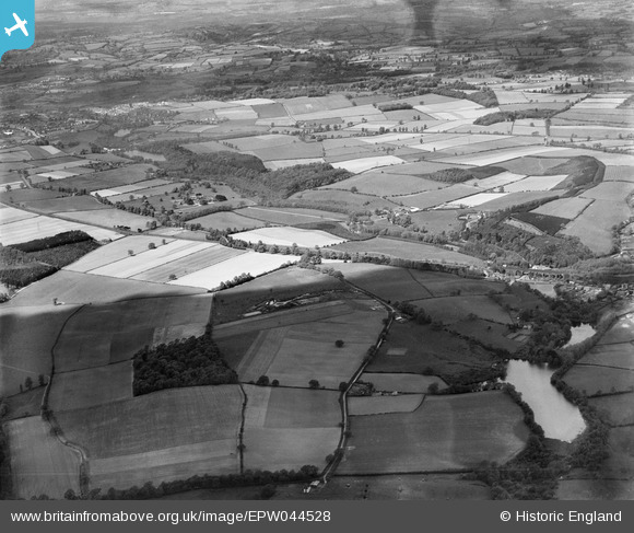 EPW044528 ENGLAND (1934). Wannerton Farm and surrounding countryside ...