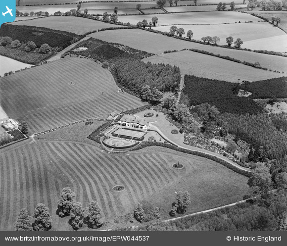 epw044537 ENGLAND (1934). Wannerton House and surrounding countryside ...