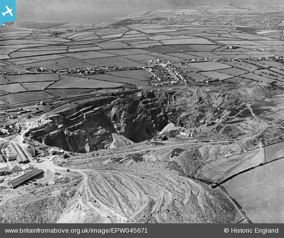 EPW045671 ENGLAND (1934). The Old Delabole Slate Quarry and surrounding ...