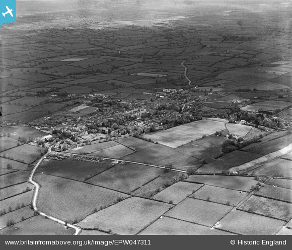 epw047311 ENGLAND (1935). The town, Uppingham, from the south-west ...