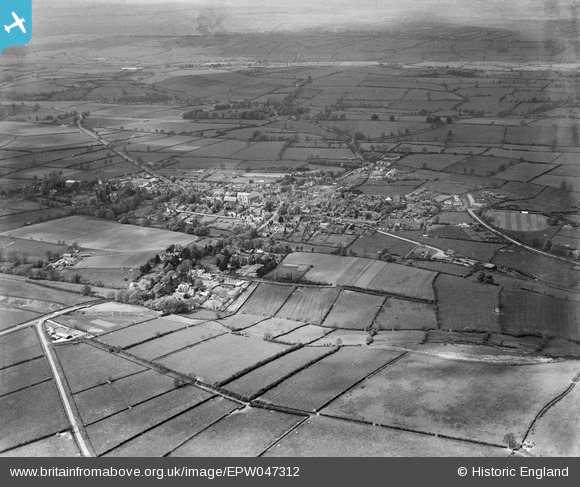 epw047312 ENGLAND (1935). Red Hill and the town, Uppingham, from the ...