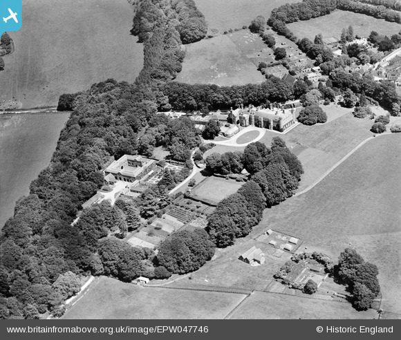 epw047746 ENGLAND (1935). Slindon House and grounds, Slindon, 1935 ...