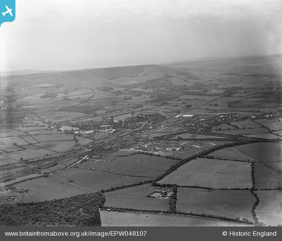EPW048107 ENGLAND (1935). The town and surrounding countryside ...