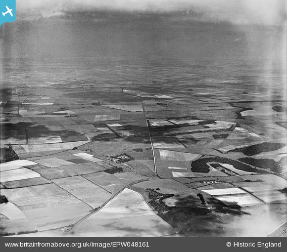 EPW048161 ENGLAND (1935). Chilbolton Down and surrounding countryside ...