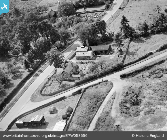 EPW058656 ENGLAND (1938). The junction of Cheltenham Road and ...