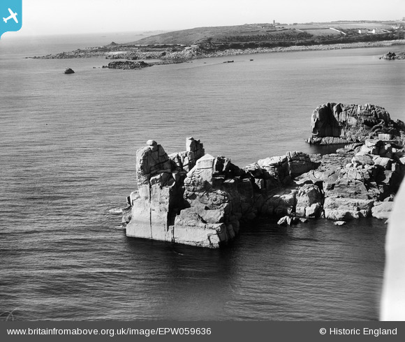 EPW059636 ENGLAND (1938). Inner Head rock formations and Porth Cressa ...