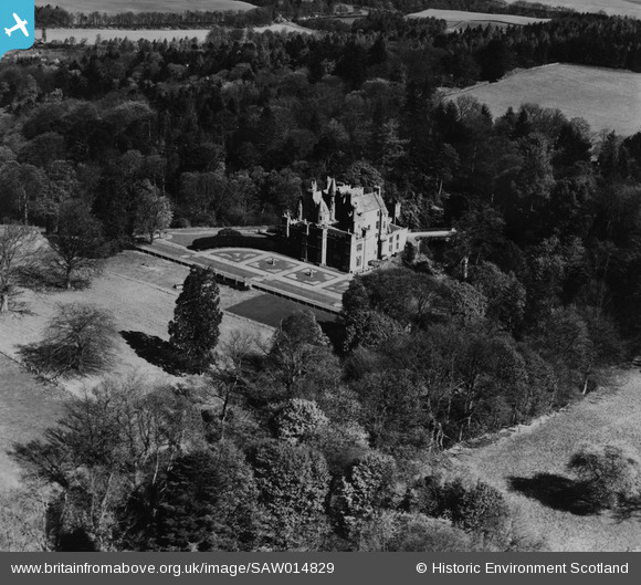saw014829 SCOTLAND (1948). Aldbar Castle, Brechin. An oblique aerial ...