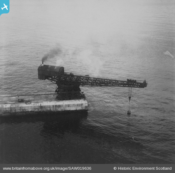 saw019636 SCOTLAND (1948). Titan Crane on North Breakwater, Peterhead ...