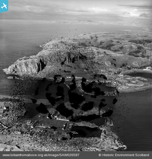 saw026587 SCOTLAND (1949). Easdale and Ellenabeich, Seil, An Cala ...