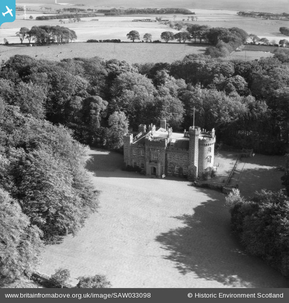 saw033098 SCOTLAND (1950). Dunninald Castle, Montrose. An oblique ...