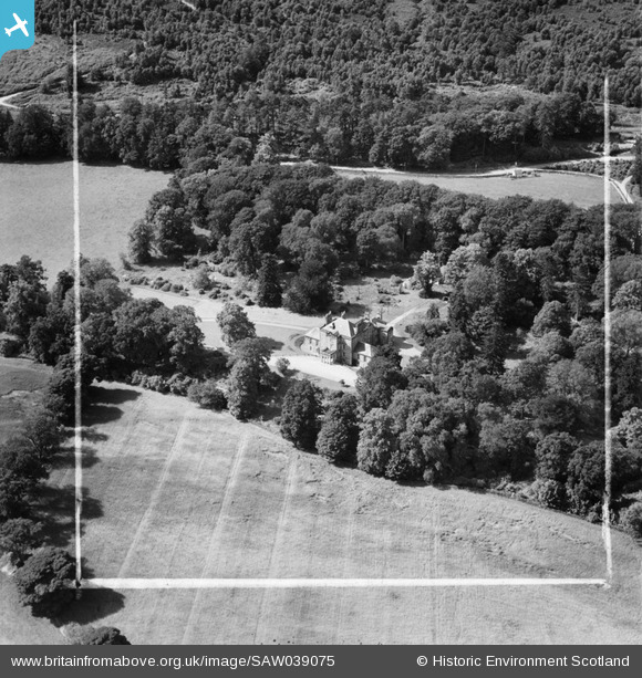saw039075 SCOTLAND (1951). Orton House, Rothes. An oblique aerial ...