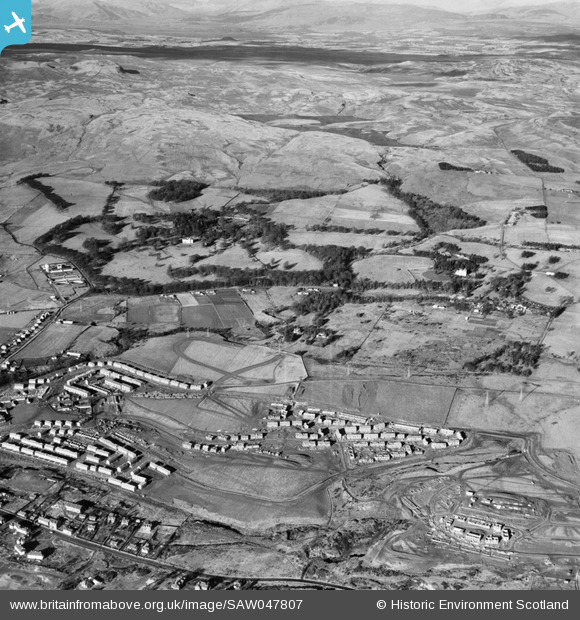 SAW047807 SCOTLAND (1952). Faifley Housing Estate, under construction ...