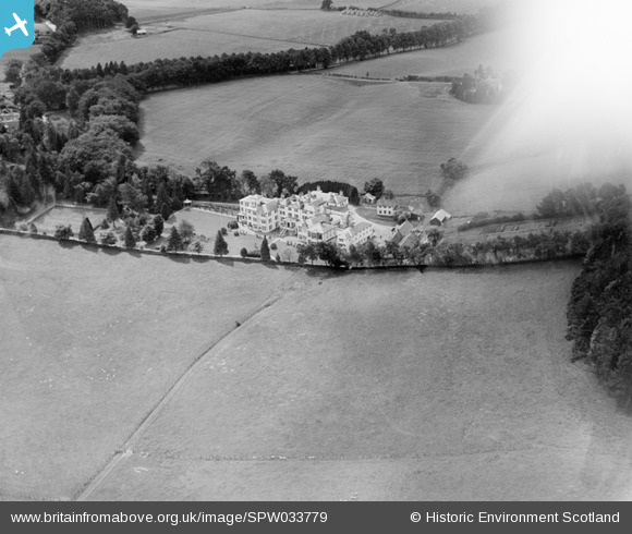 SPW033779 SCOTLAND (1930). Spa Hotel, Strathpeffer. An oblique aerial ...