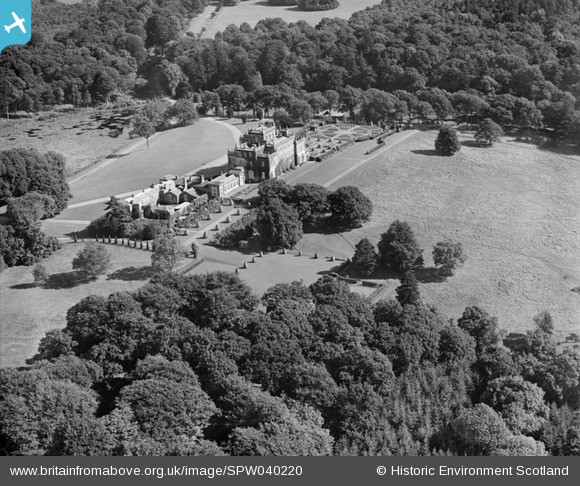 SPW040220 SCOTLAND (1932). Kinmount House, Annan. An oblique aerial ...