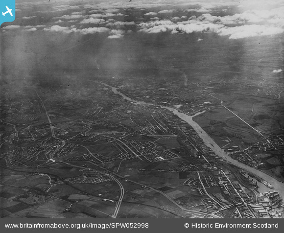 SPW052998 SCOTLAND (1937). Glasgow, general view, showing Clydebank and ...