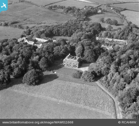WAW011668 WALES (1947). View of Scolton Manor (commissioned by J ...