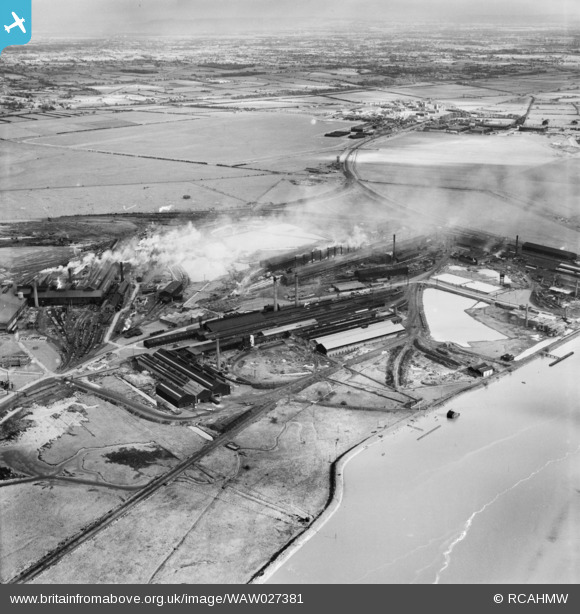 WAW027381 WALES (1949). View of the Shotton steelworks site ...