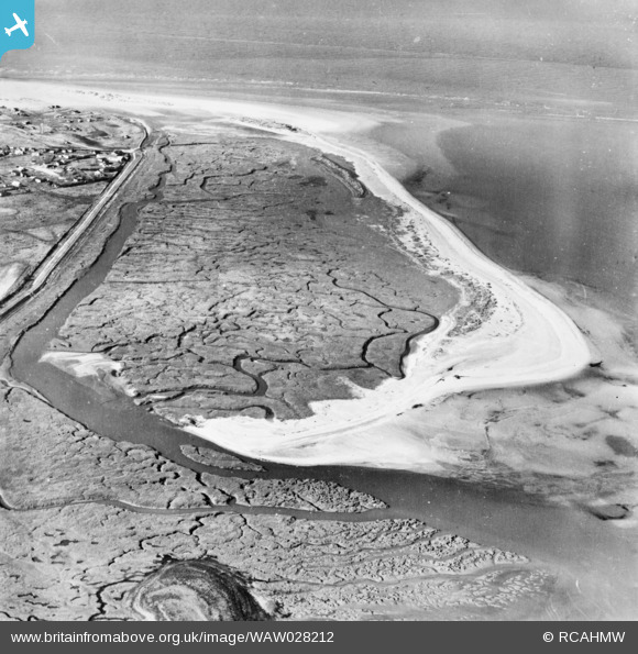 WAW028212 WALES (1950). View of Parlwr Du mudflats at Point of Ayr ...