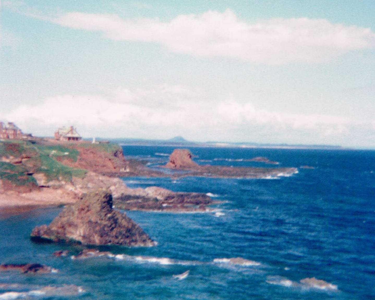 spw027383 SCOTLAND (1929). Dunbar, general view, showing Victoria ...