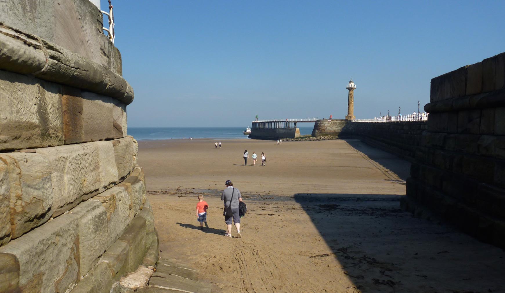 EPW038924 ENGLAND (1932). The Khyber Pass, River Road and Fish Quay ...