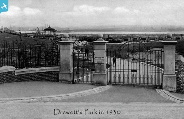 epw048221 ENGLAND (1935). Jarrow Slake between the River Don and the ...