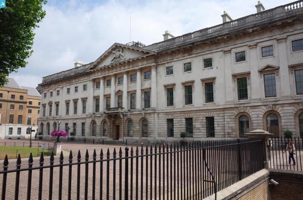 epw013343 ENGLAND (1925). Tower Bridge and the Tower of London, London ...