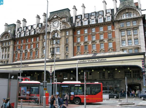 eaw005240 ENGLAND (1947). Victoria Station and environs, Westminster ...