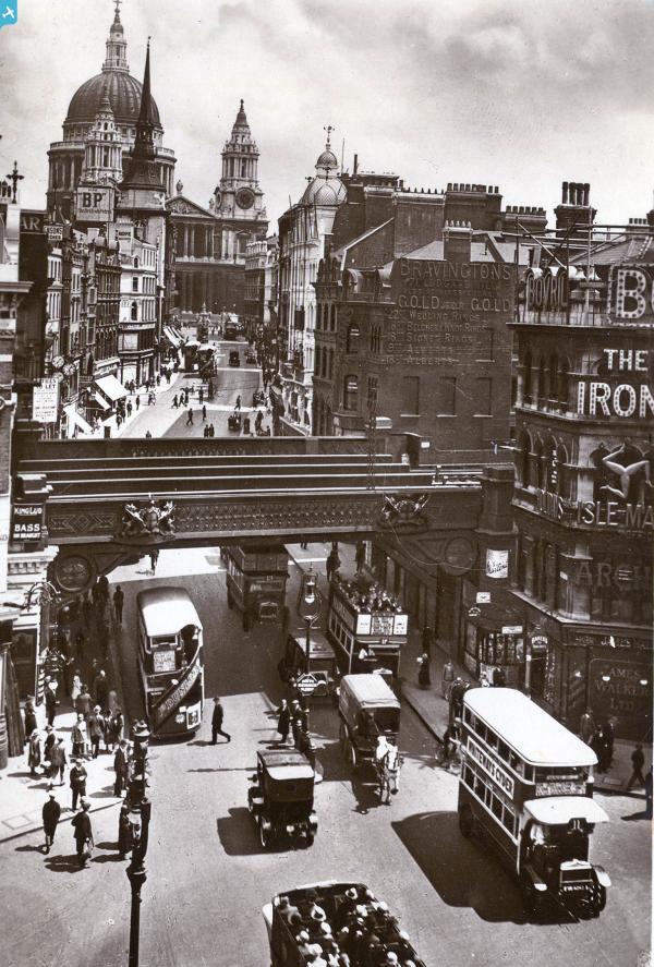 epw028598 ENGLAND (1929). The Victoria Embankment between Waterloo ...