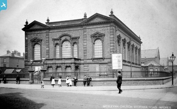 eaw049818 ENGLAND (1953). The Widnes Transporter Bridge and Runcorn ...