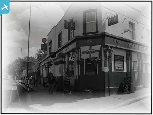 epw022839 ENGLAND (1928). The riverside at Isleworth Ait, Isleworth ...