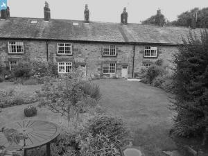 eaw010160 ENGLAND (1947). The Wiggins Teape and Co Withnell Fold Paper ...